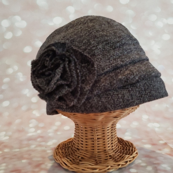 Accessories | Nwt Boutique Designer Marled Black Winter Hat | Poshmark